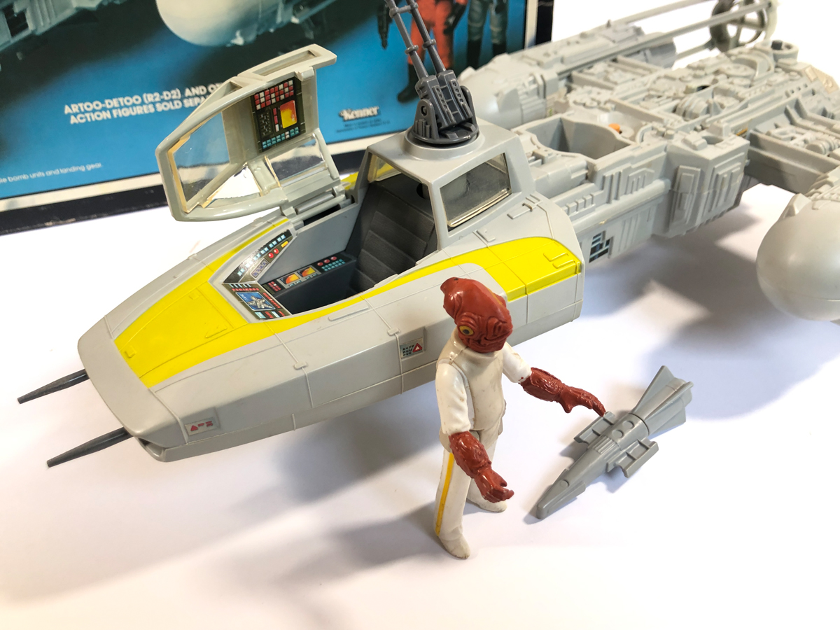 Y-wing Fighter - KENNER 1983 MIB - Fabuleuse Caverne