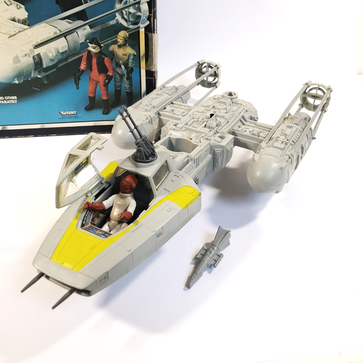 Y-wing Fighter - KENNER 1983 MIB - Fabuleuse Caverne