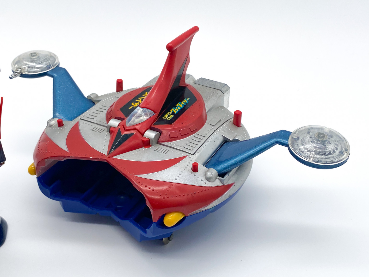 Goldorak et soucoupe GA-37 Japan V2 Popy 78-79 - Grendizer UFO Robot ...