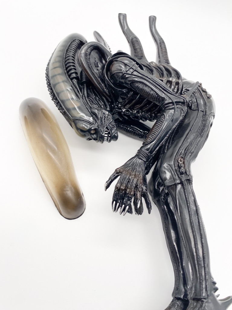 Alien Type B Stoop - Resin Statue Marmit Japan 1998 MIB RARE ...