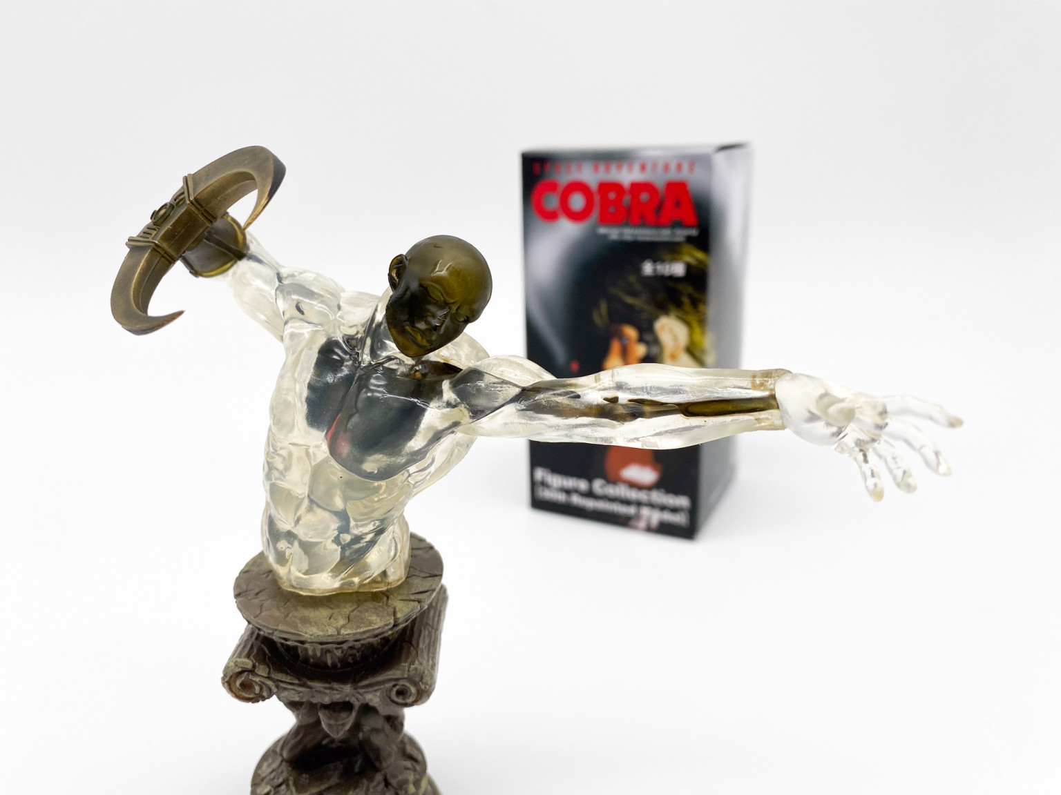 Cobra : mini buste l'homme de verre (Crystal Bowie) - Fabuleuse Caverne